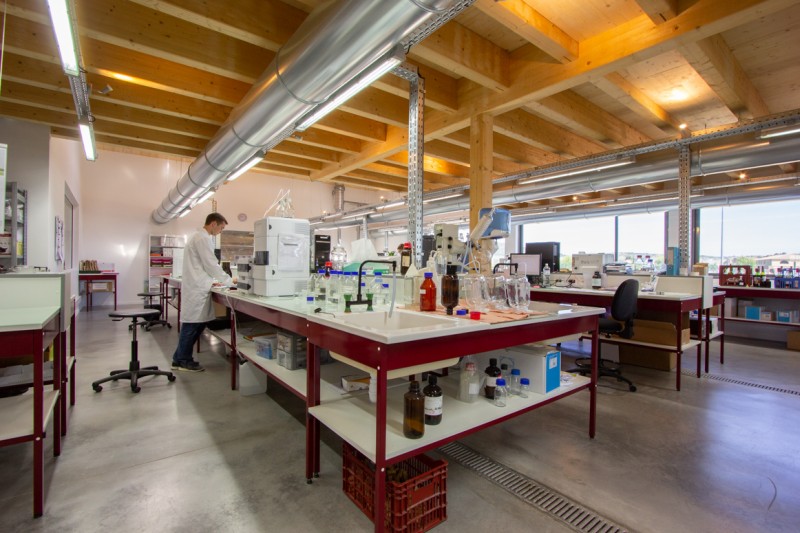 Laboratoires Dubernet narbonne | Œnologie | Conseil en vinification ...